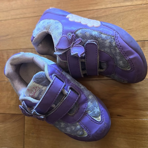 Pampili | Shoes | Pretty Purple Butterfly Sneakers Size 9 Velcro On And ...